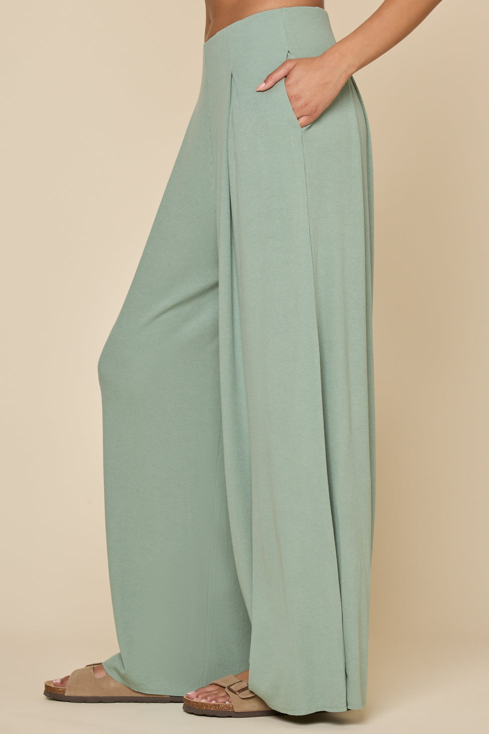 Go with the Flow Wide Leg Pant - Evening Moss – POPFLEX®